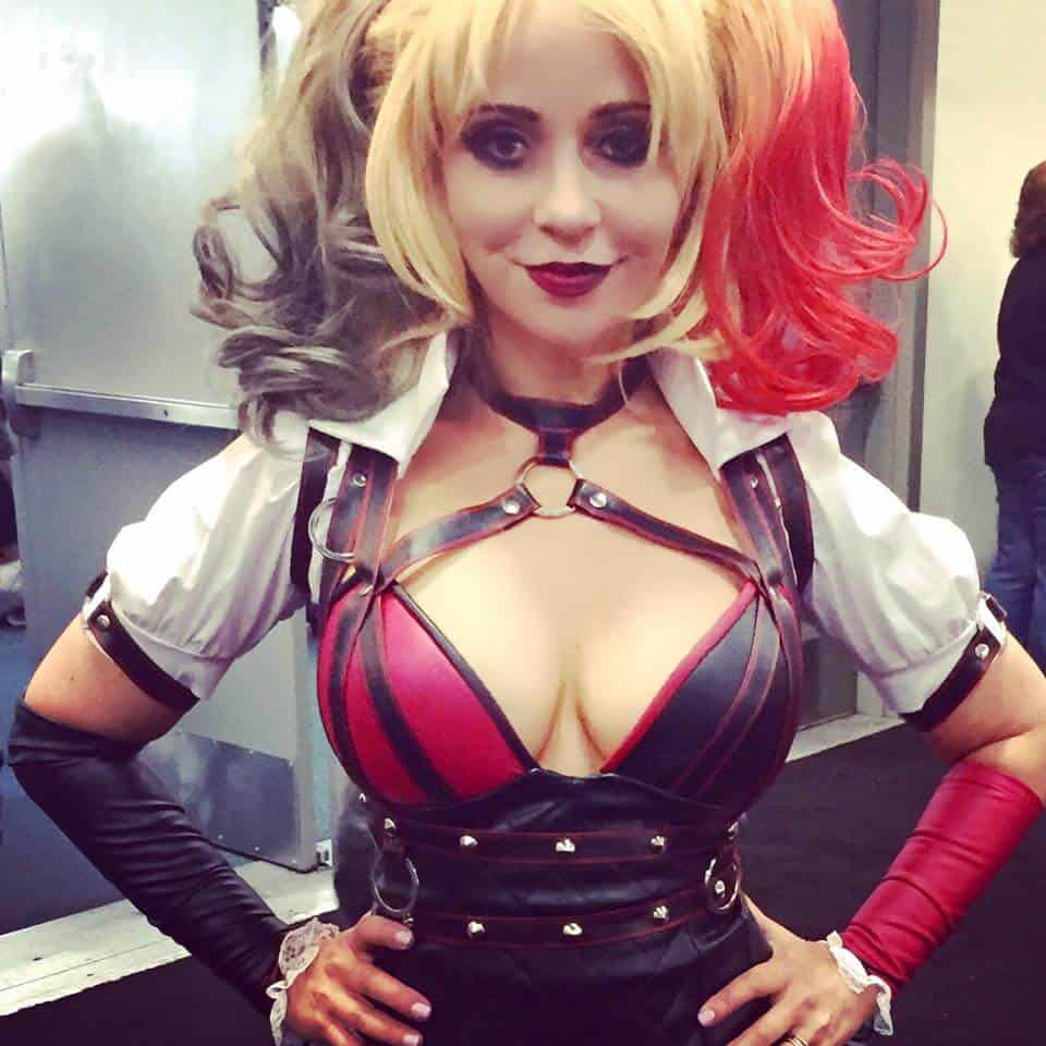 SDCC 2016: Voice actress Tara Strong cosplayed as Harley Quinn - and it was perfect - Inside the ...