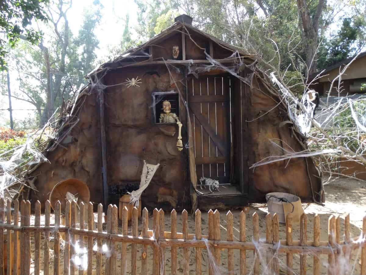 REVIEW Boo At The Los Angeles Zoo Adds Family friendly Halloween Fun 