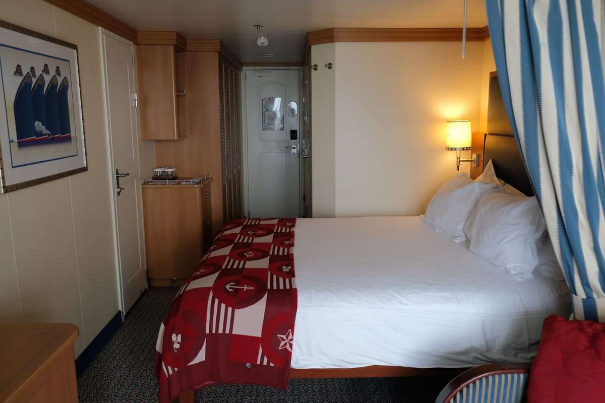 Tips and Tricks for the Best First-Time Cruise aboard the Disney Dream ...